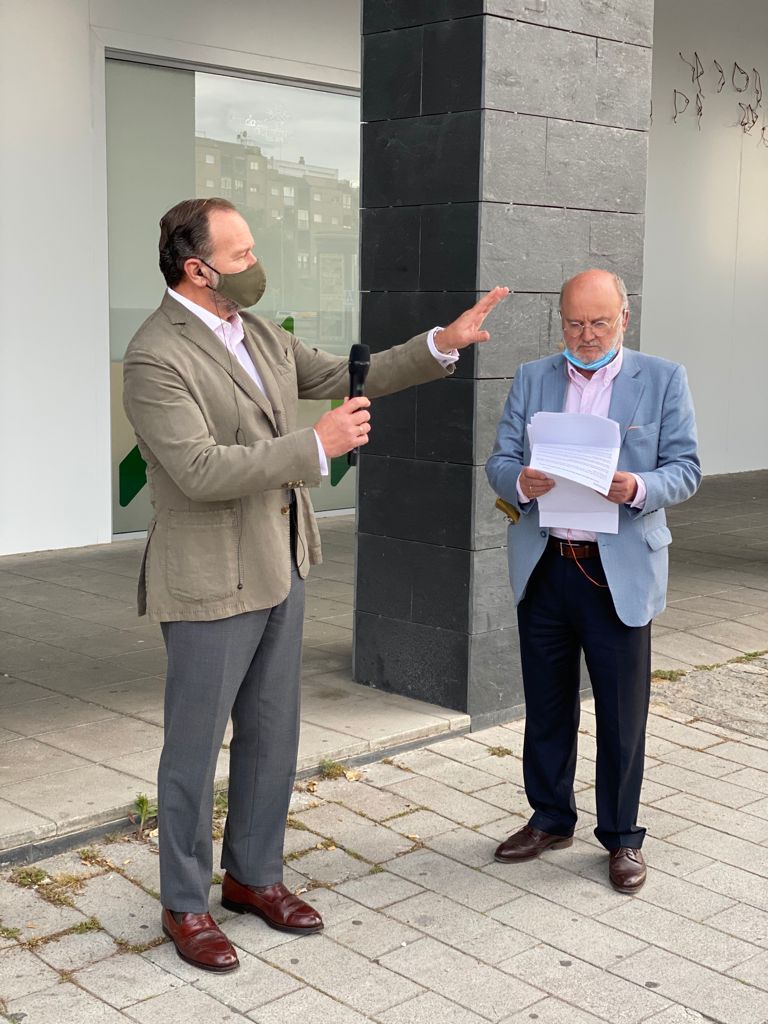 El programa «Agropopular» de la Cadena COPE desde la nueva sede de la Fundación Caja Rural del ...